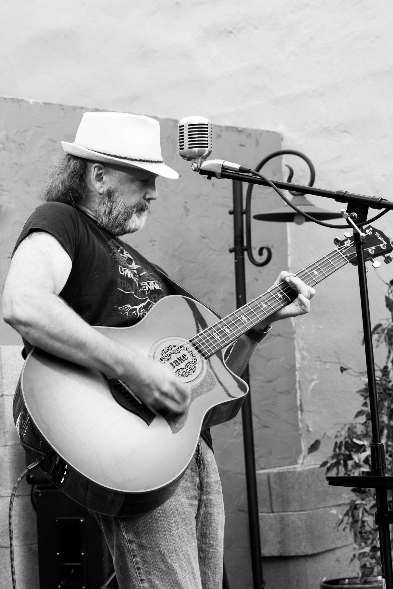 Life & Work with Jake Gray - Voyage Knoxville Magazine