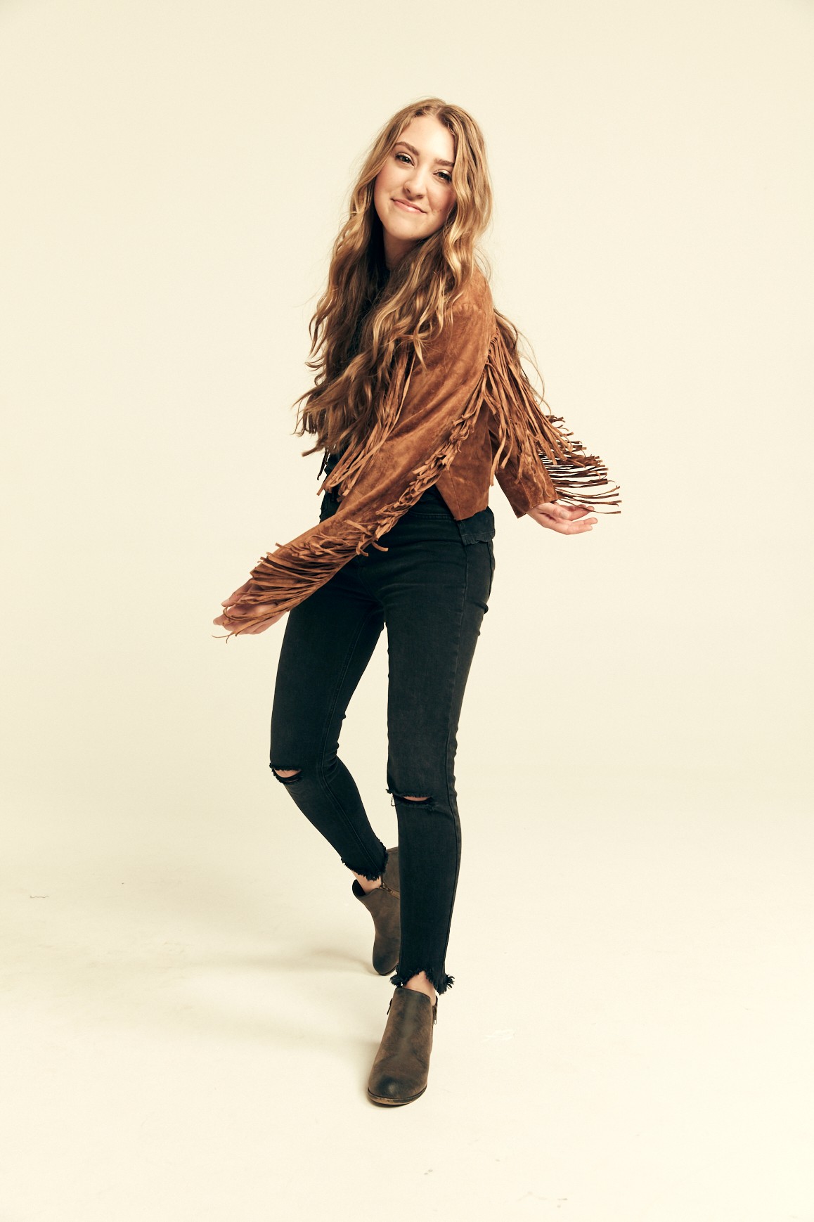 Rising Stars: Meet Brooke Robertson - Voyage Knoxville Magazine