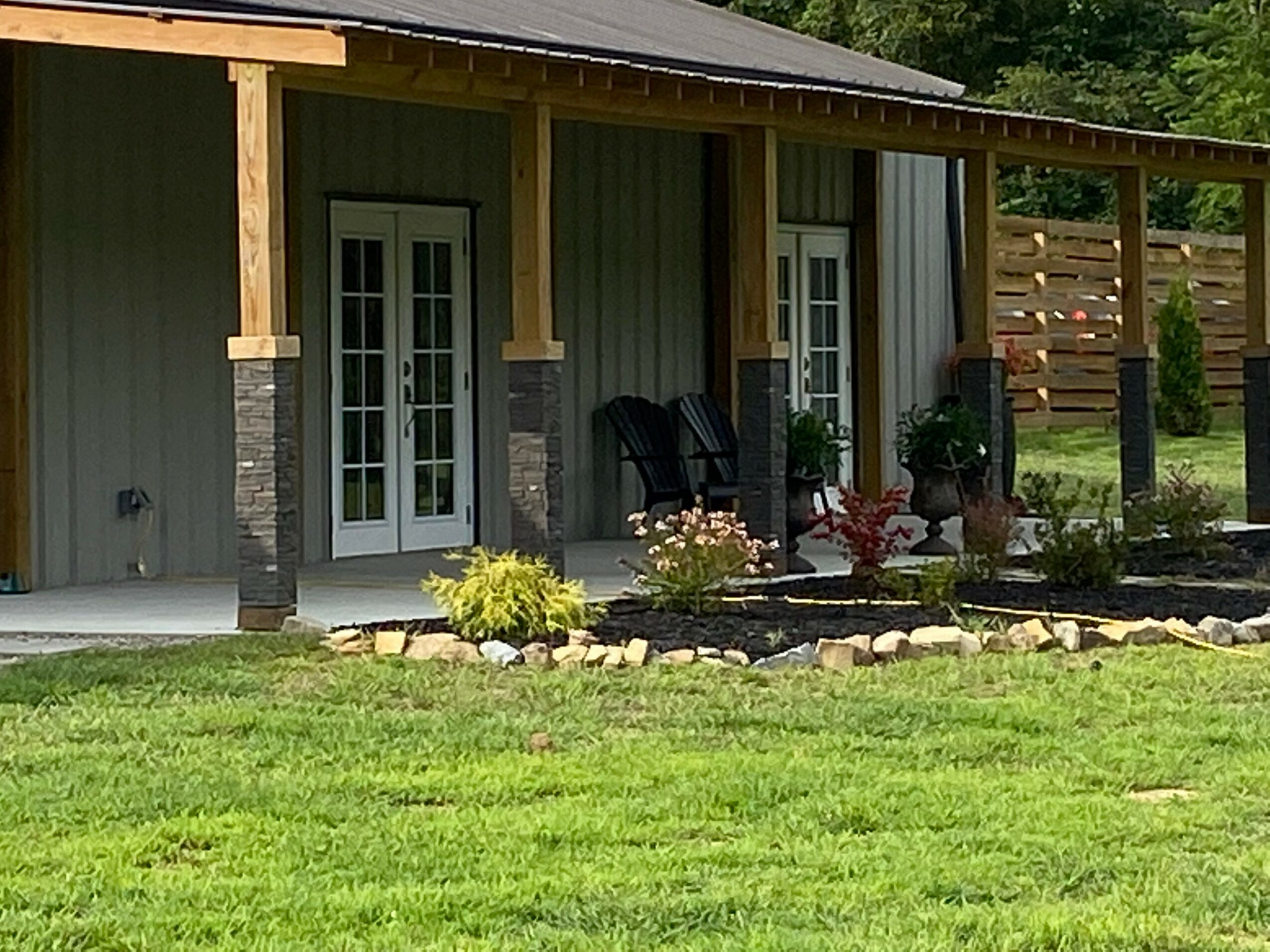 Hidden Gems: Meet Lisa Poarch - Voyage Knoxville Magazine