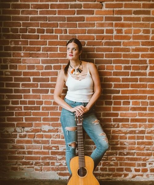 Daily Inspiration: Meet Amanda Fox - Voyage Knoxville Magazine