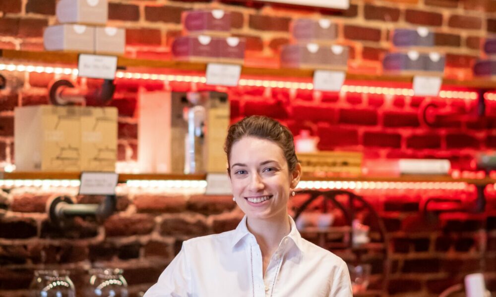 Rising Stars: Meet Stephanie Weir - Voyage Knoxville Magazine