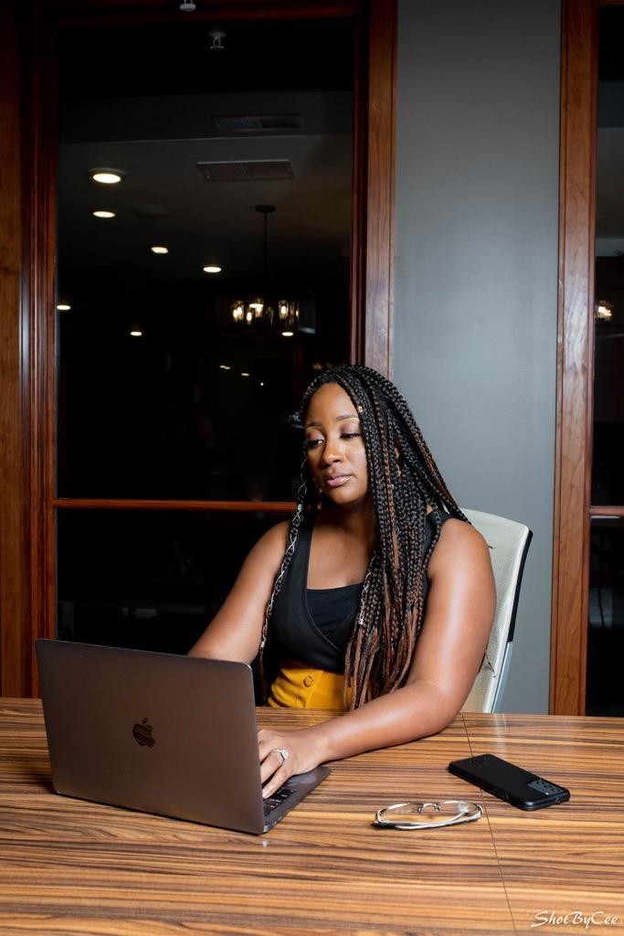 Hidden Gems: Meet Kelly Moore of Moore Life Transformations - Voyage ...